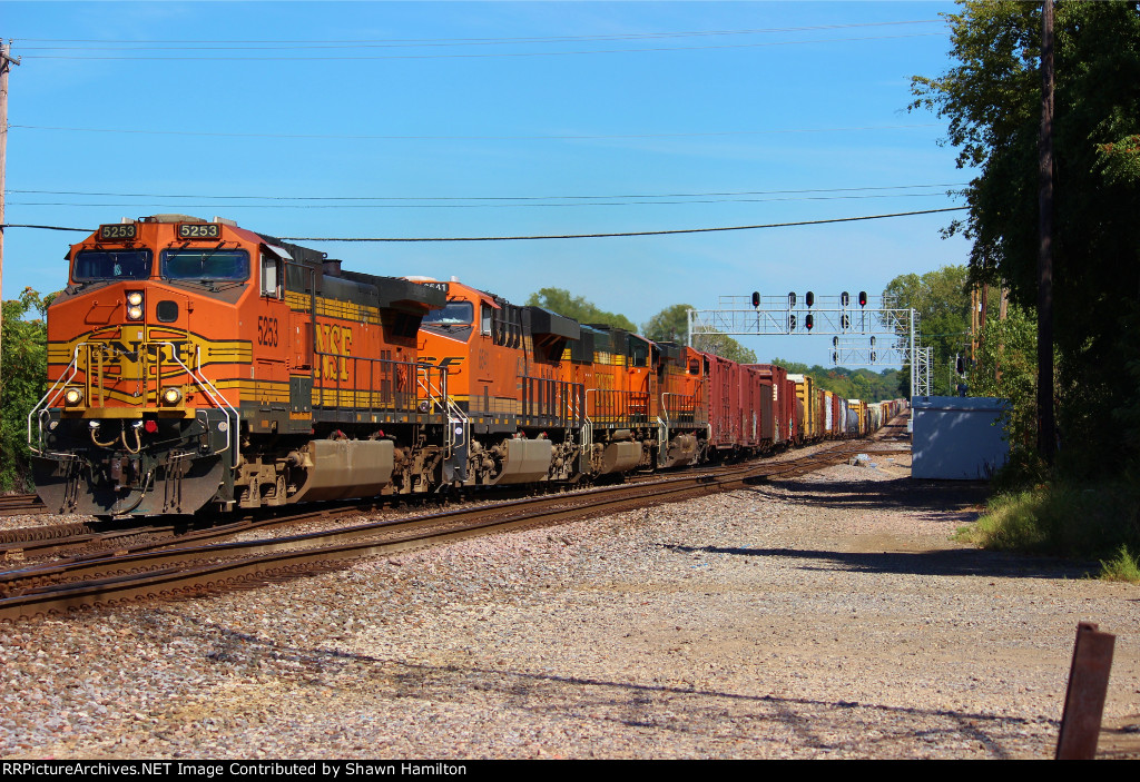BNSF 5253